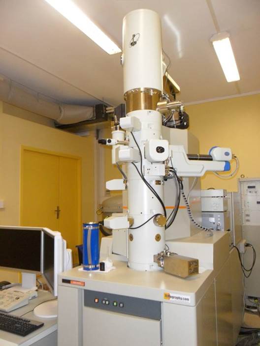 MET FEG JEOL 2200 FS - 200 KV - Microscopie électronique et analytique